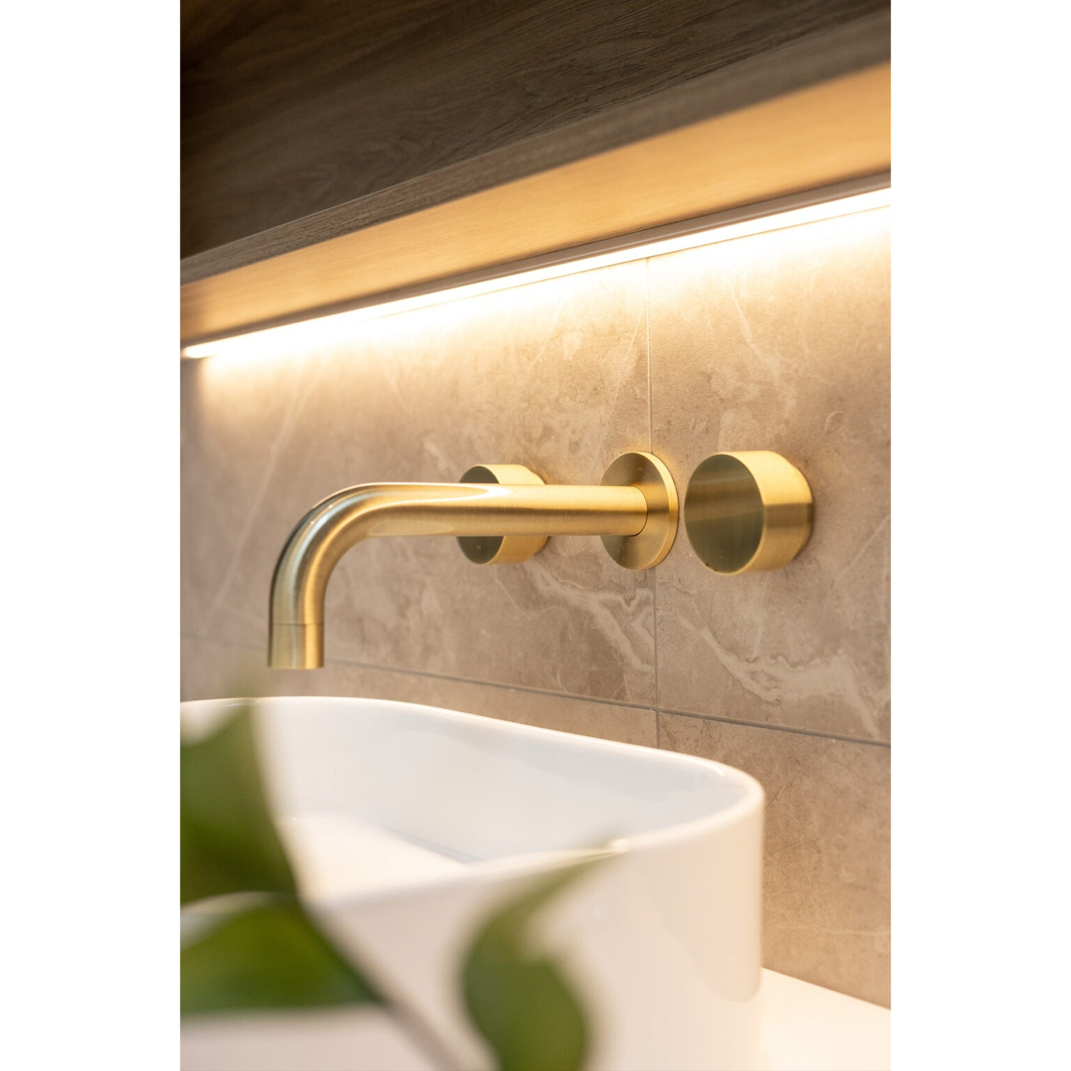 Circular Wall Taps - Luxurious Bronze-Finished Fixtures for Stylish Spaces