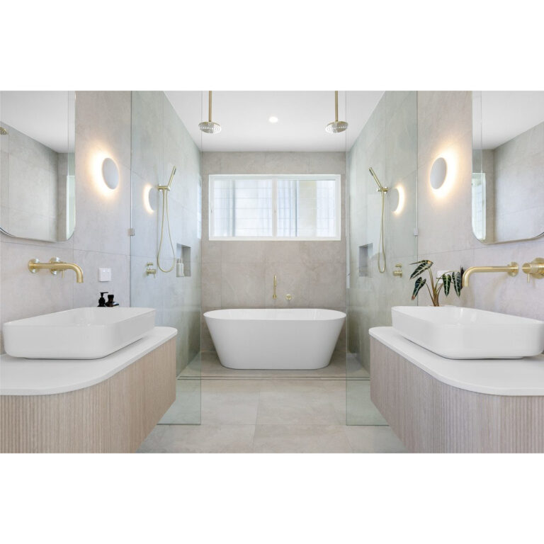 Ceiling Shower Arm in Elegant Bronze Finish - Stylish and Functional