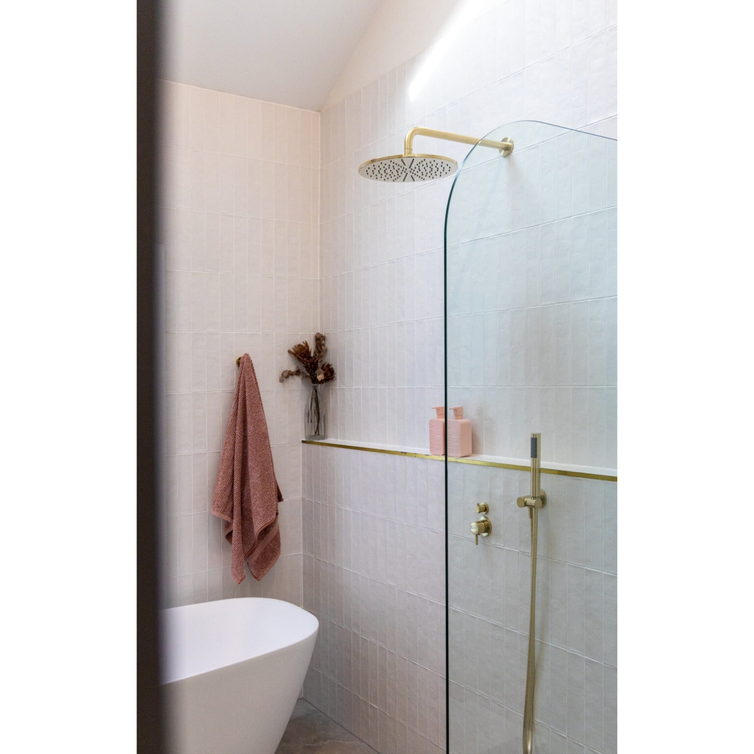Round Shower Rose 300mm – Luxurious Elegance for Your Shower